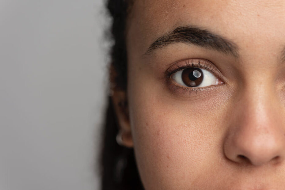 Why is My Right And Left Eyebrow Twitching? 7 Superstitions