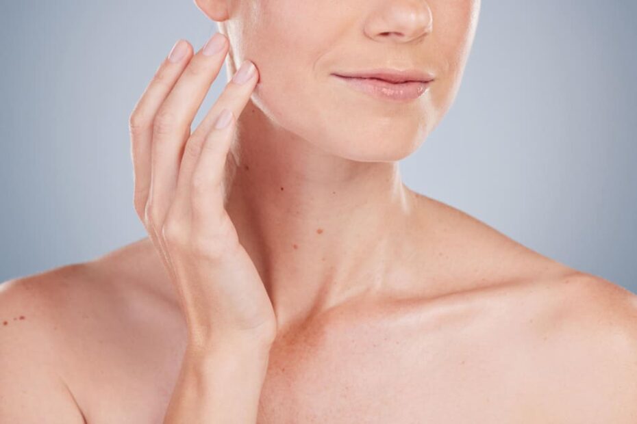 Mole on Neck Meaning: 7 Spiritual Signs For You